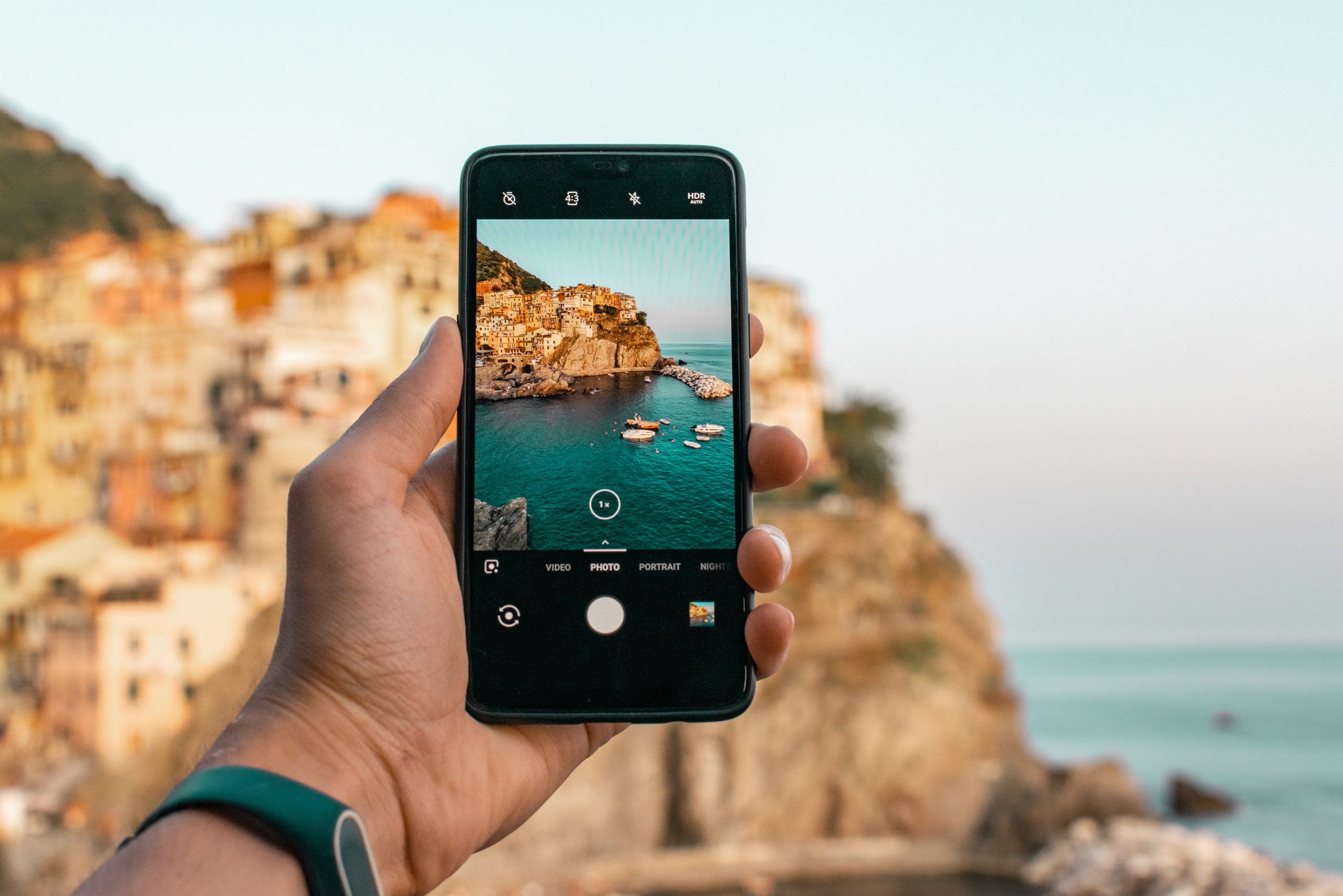 Travel influenceri din Romania pe care trebuie sa ii cunosti!
